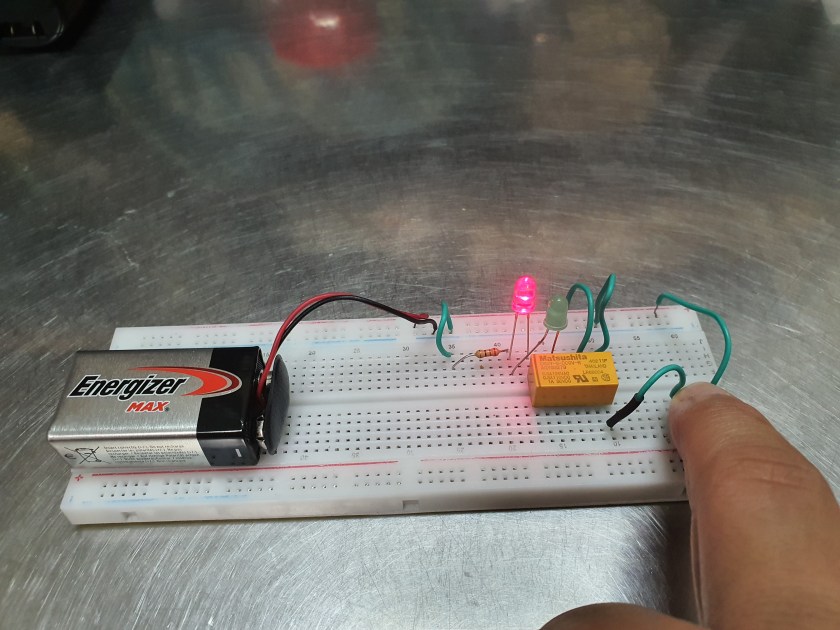 Using a DPDT 9v relay to control 2 LEDs. – Welcome…enjoy coding ...